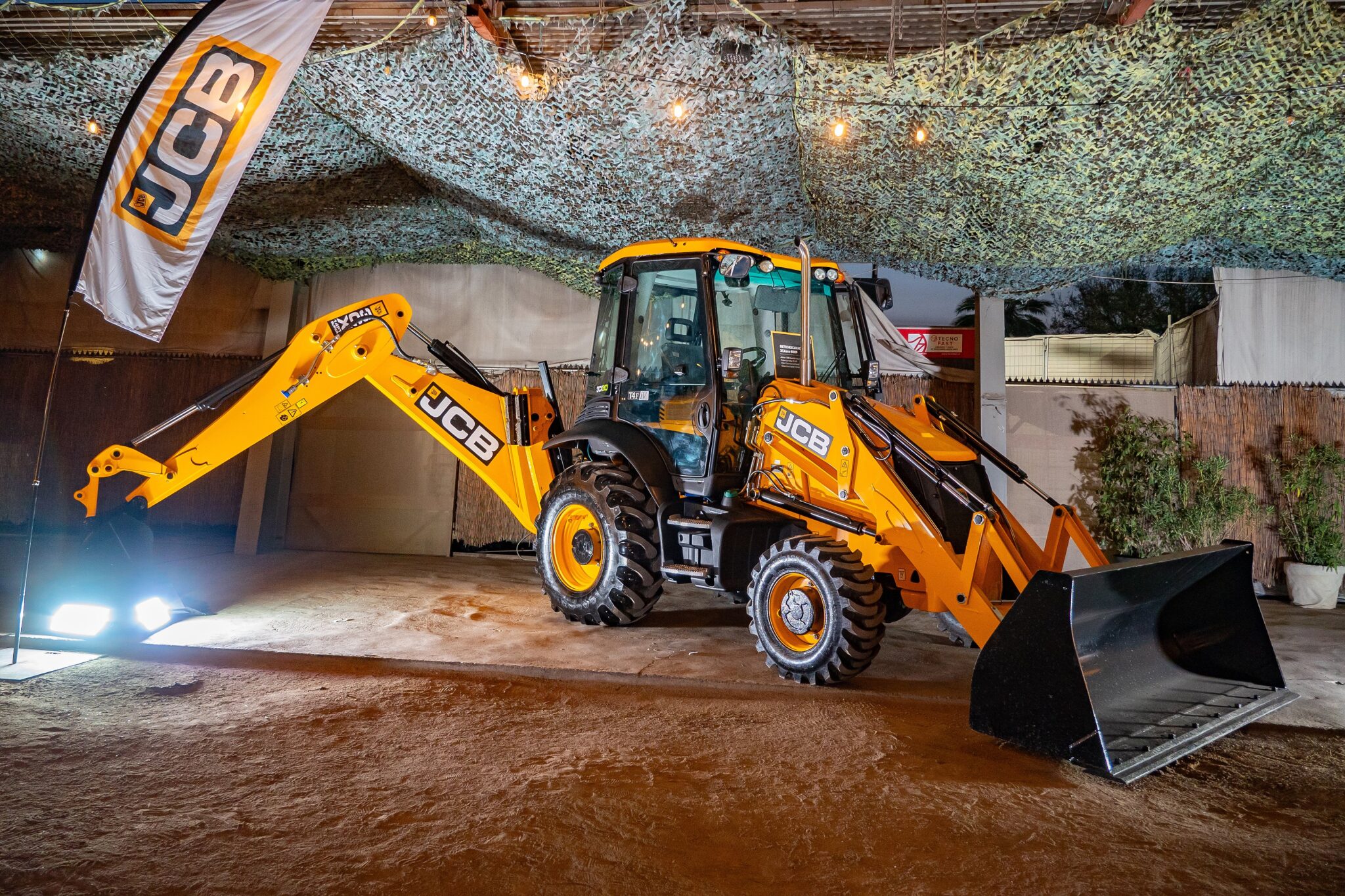JCB renueva su portafolio en Chile con maquinaria Tier 4 de alto ...