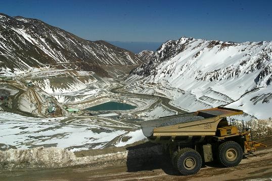 Anglo American anuncia cambios en su equipo de liderazgo en Chile ...